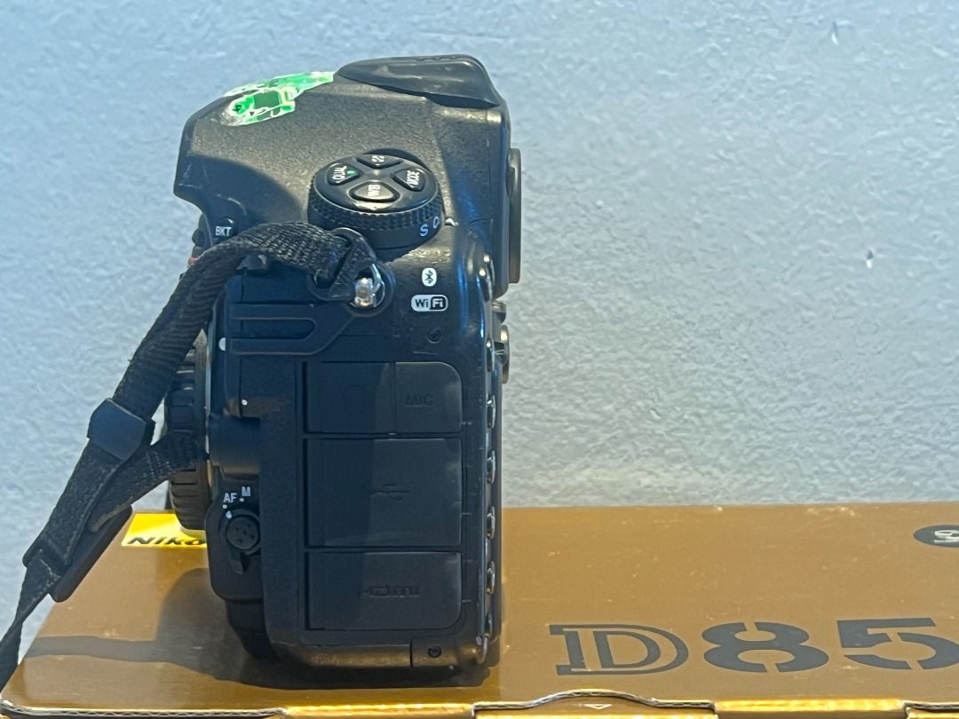 Nikon D850 DSLR with MB-D18 Battery Grip, Photography, Cameras on Carousell