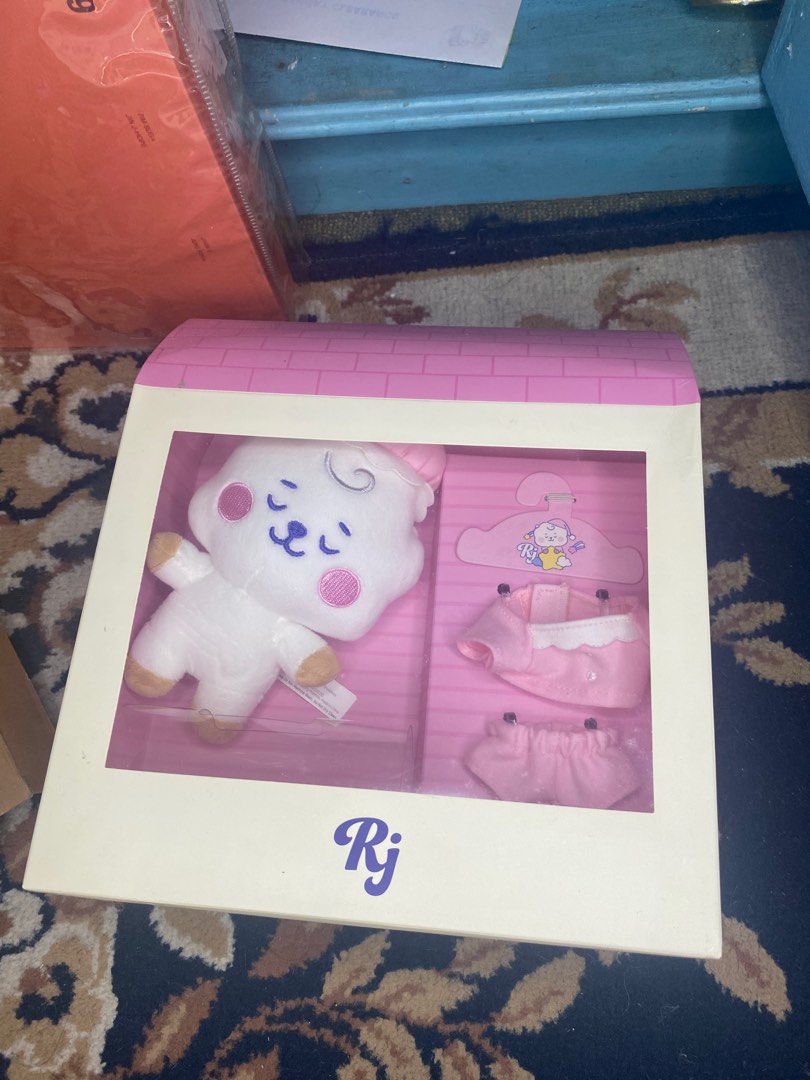 Official BT21 Baby Pajama Set Dream of baby RJ, Hobbies & Toys ...