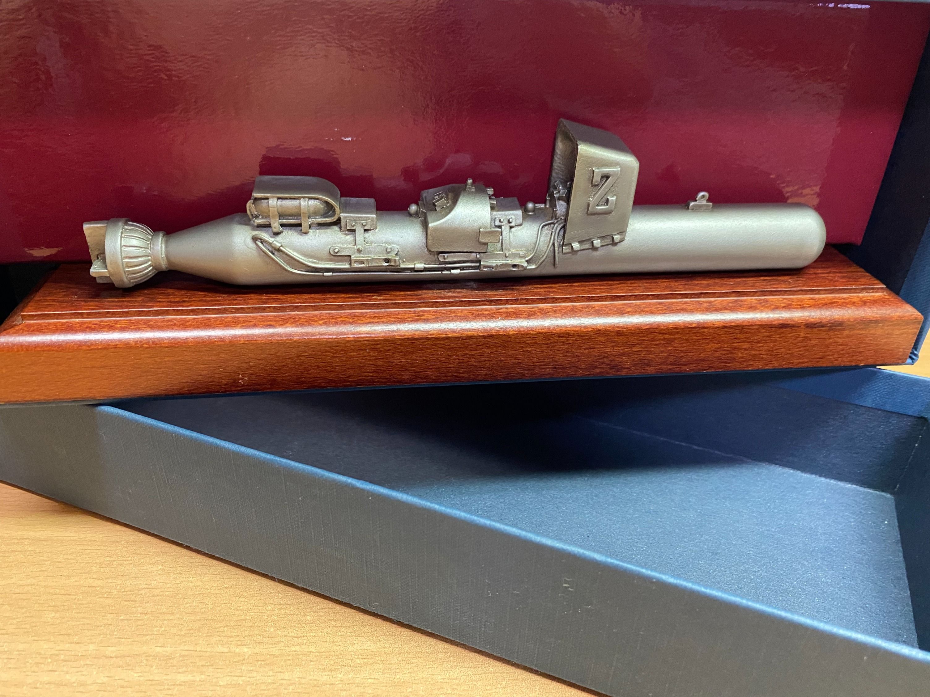 Panerai Dealer Display Luigi & SLC MAIALE (PIG) Submarine Torpedo ...