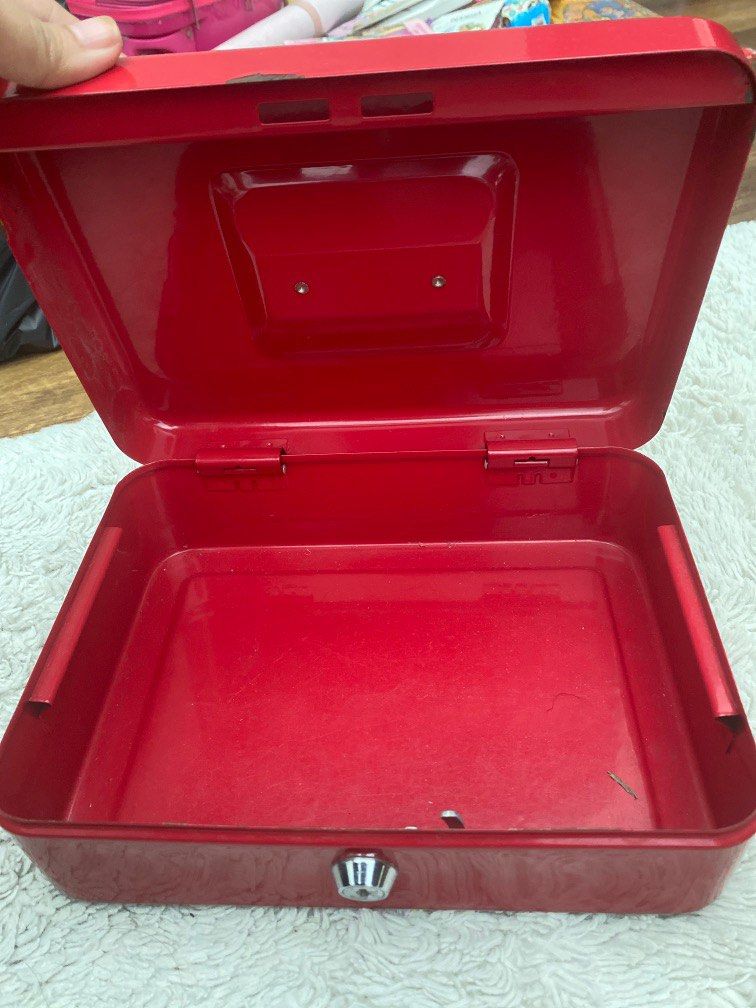 Petty cash box, Furniture & Home Living, Home Improvement ...