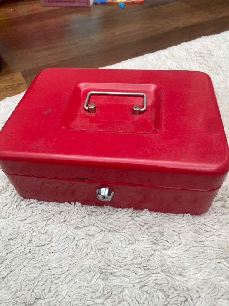 Petty cash box, Furniture & Home Living, Home Improvement ...