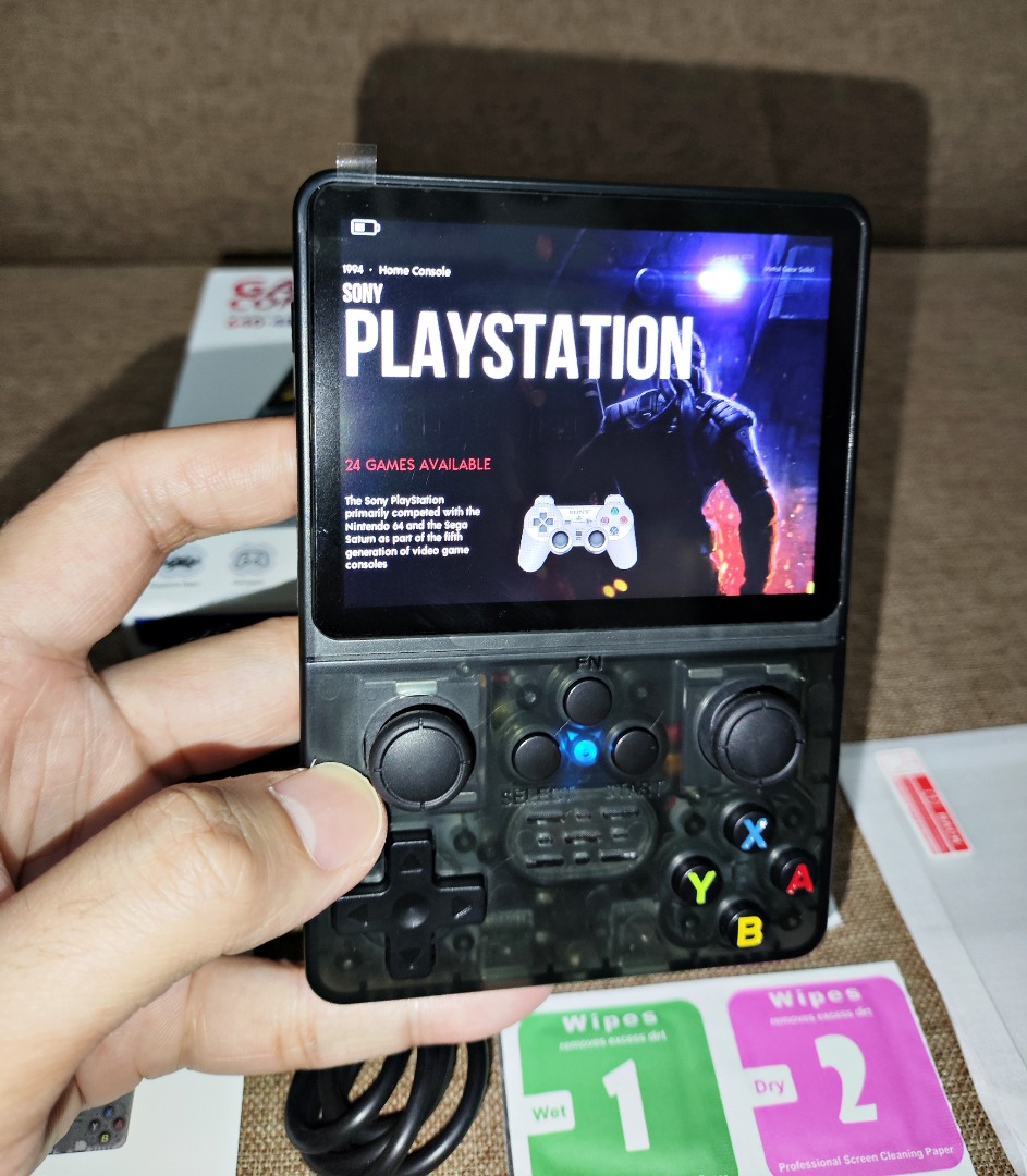 R35S Game Console, Video Gaming, Video Game Consoles, Others on Carousell