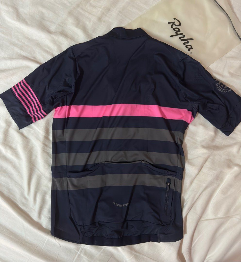 Rapha RCC Pro Team Jersey (Medium), Men's Fashion, Activewear on Carousell