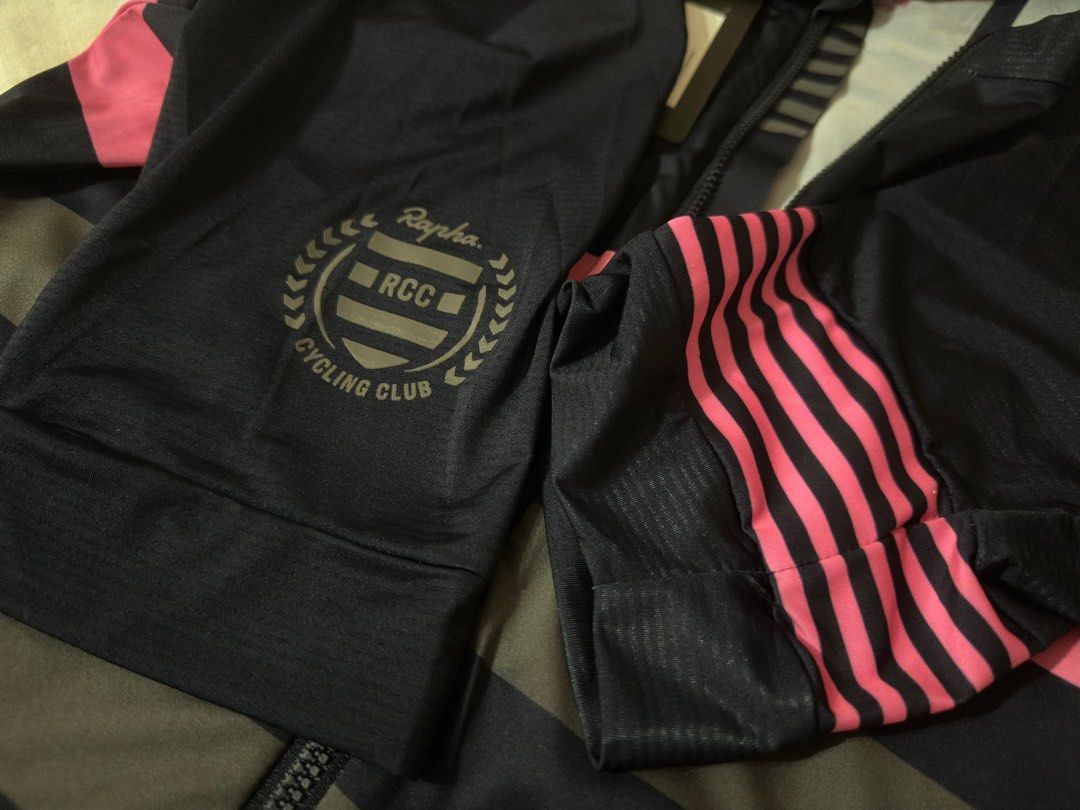 Rapha RCC Pro Team Jersey (Medium), Men's Fashion, Activewear on Carousell