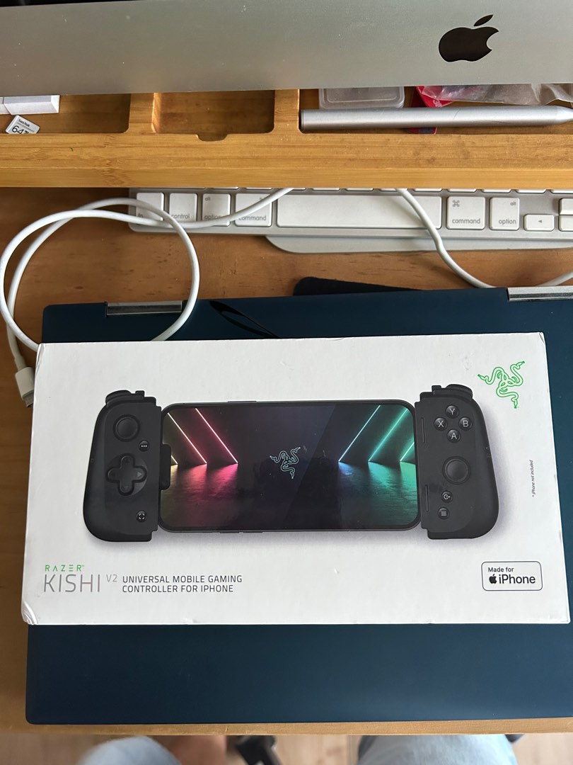 Razer Kishi V2 for iPhone, Video Gaming, Gaming Accessories ...