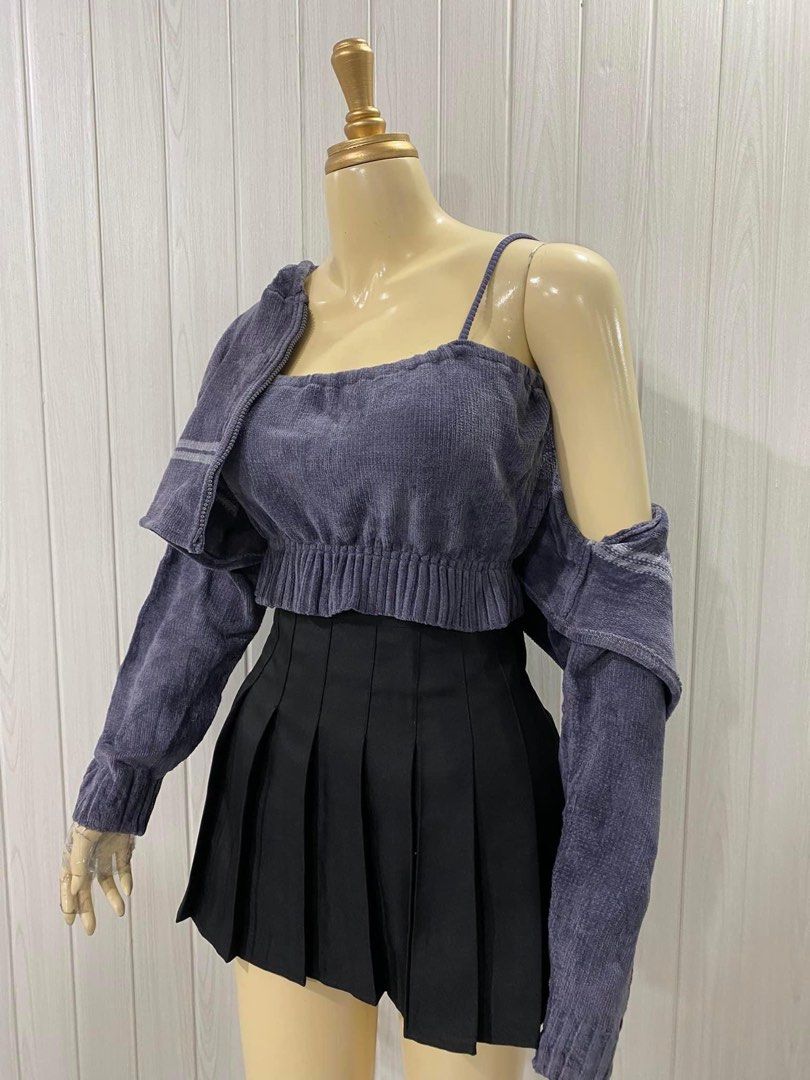 Reworked Crop top, Women's Fashion, Tops, Longsleeves on Carousell