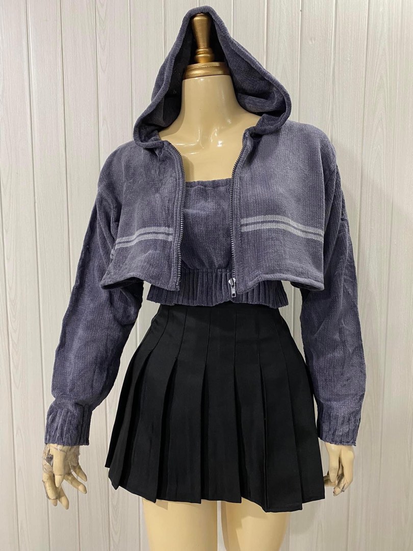 Reworked Crop top, Women's Fashion, Tops, Longsleeves on Carousell