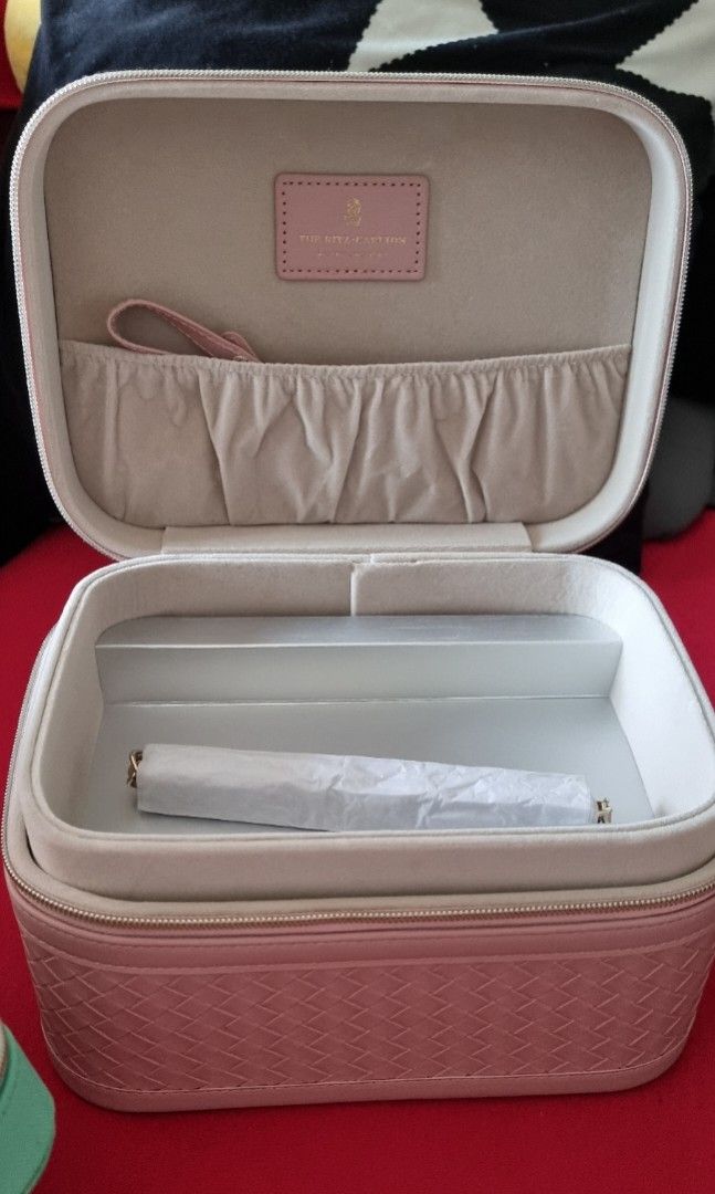 Ritz Carlton mooncake box, Men's Fashion, Watches & Accessories ...