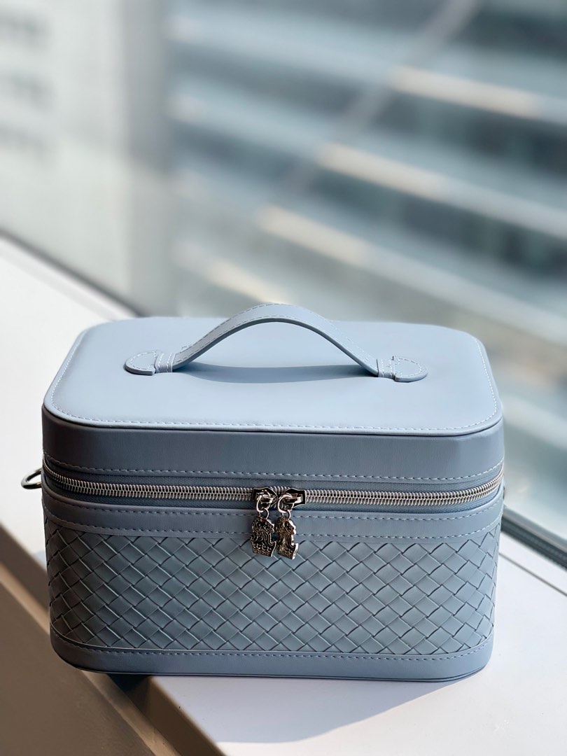 RITZ CARLTON MOONCAKE BOX, Furniture & Home Living, Home Improvement ...