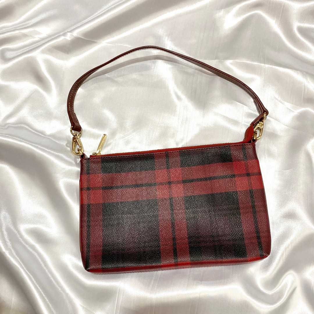 Santa roberta shoulder bag, Women's Fashion, Bags & Wallets, Shoulder ...