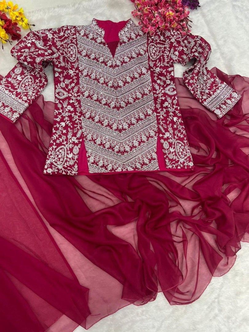 Saree with koti, Women's Fashion, Dresses & Sets, Traditional & Ethnic ...