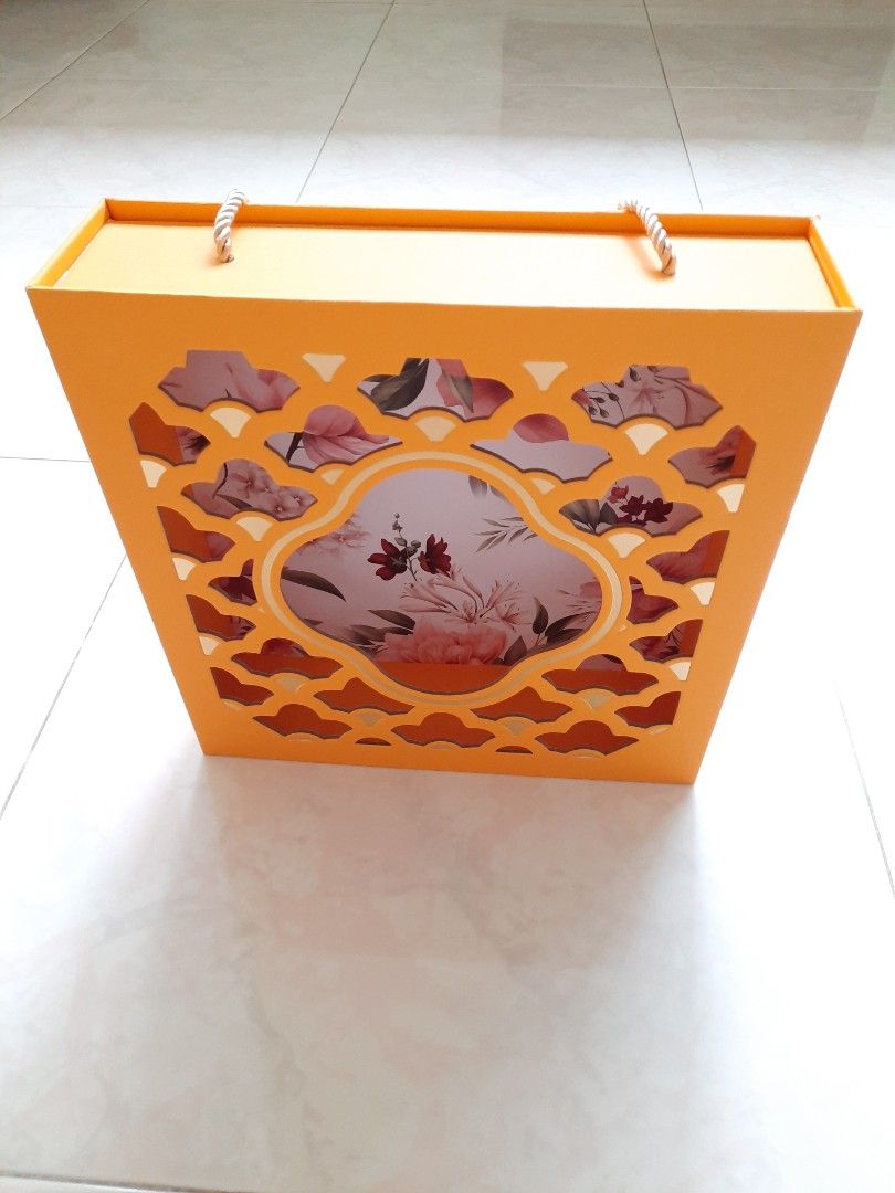 SDS Mooncake Box, Furniture & Home Living, Home Improvement ...