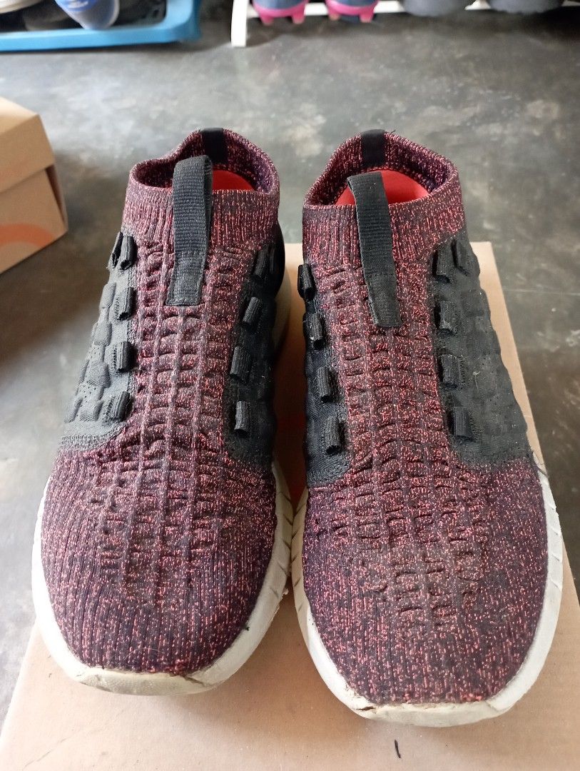 Sepatu slip on&running UNDER ARMOUR, Barang Yang Dicari di Carousell