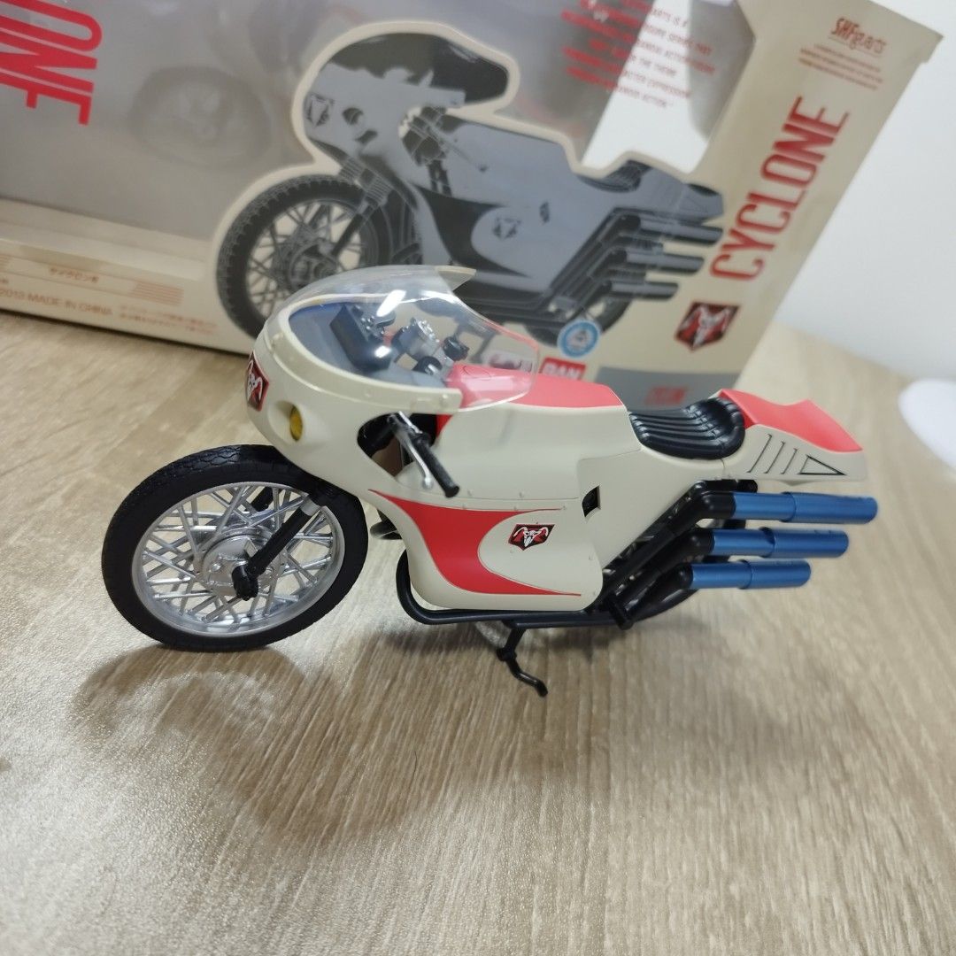 SHF Cyclone Kamen Rider Ichigo, SH Figuarts Masked Rider 1 Motorcycle ...