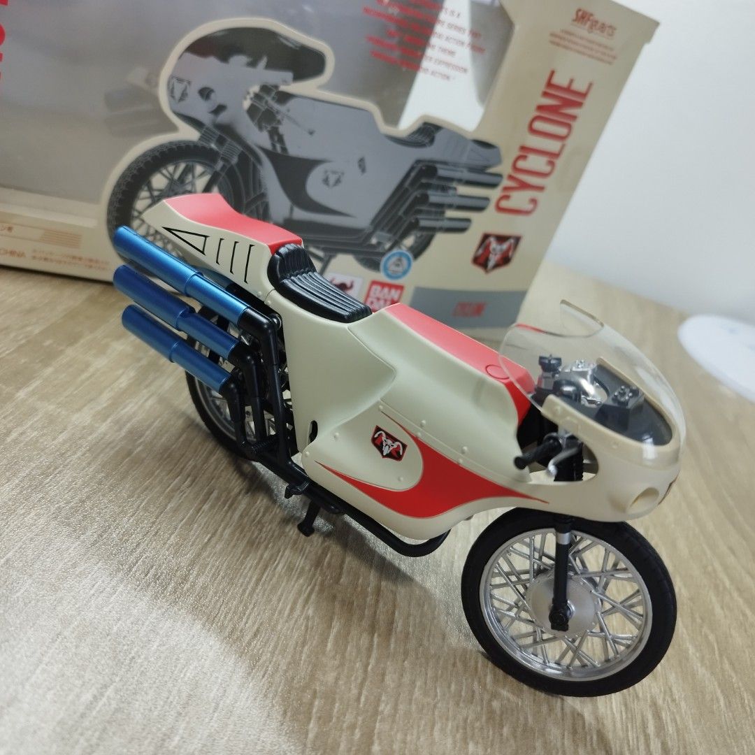 SHF Cyclone Kamen Rider Ichigo, SH Figuarts Masked Rider 1 Motorcycle ...