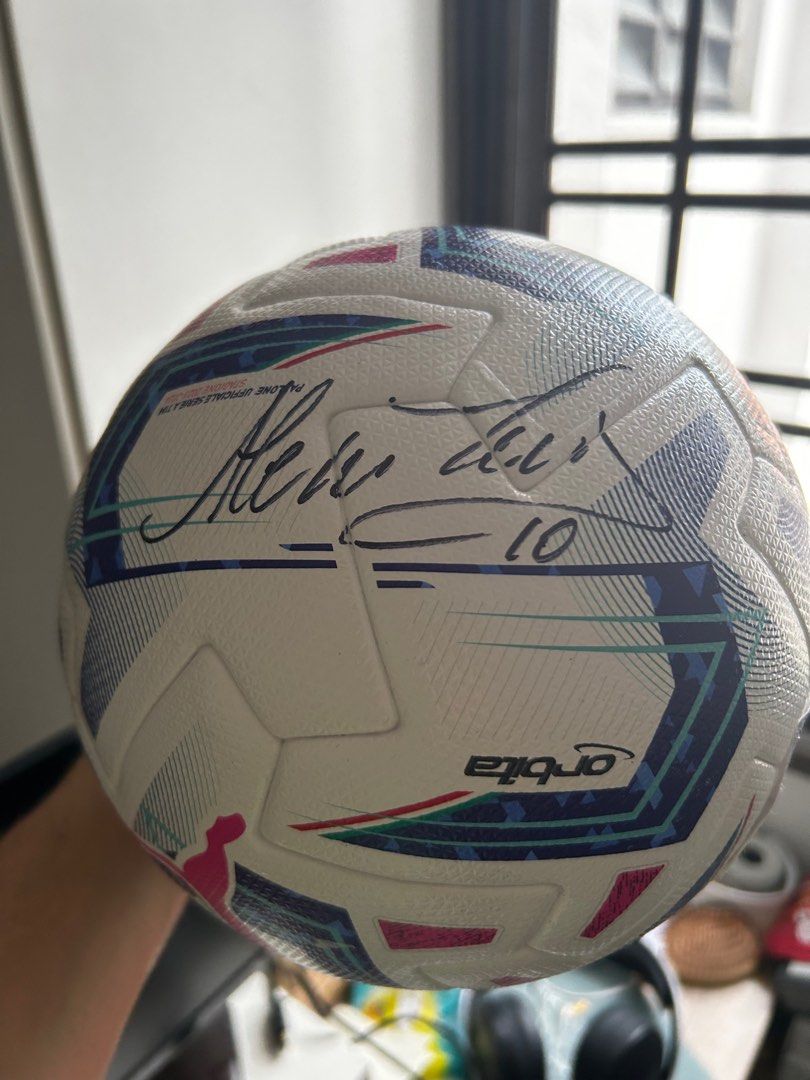 Del Piero signed Soccer ball , Sports Equipment, Sports & Games, Racket ...