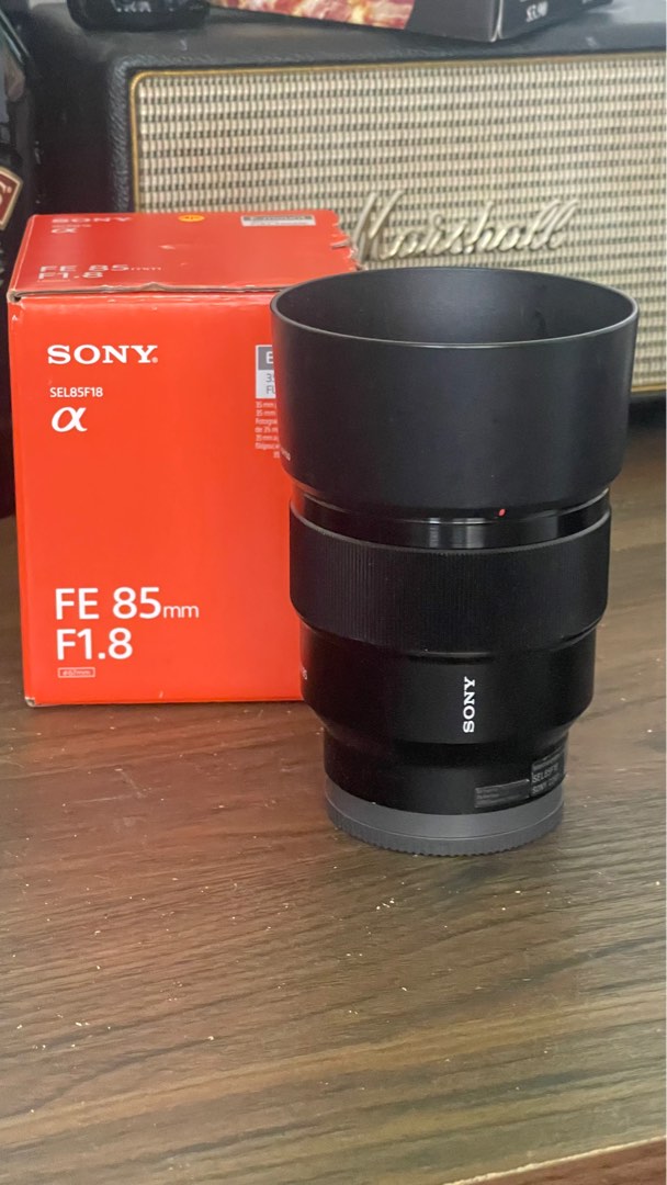 Sony 85, f1.8, Photography, Lens & Kits on Carousell
