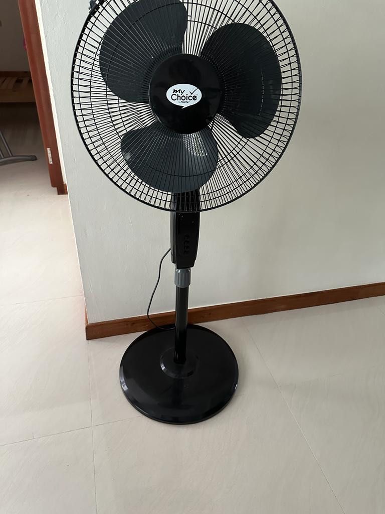 Stand fan, Furniture & Home Living, Lighting & Fans, Fans on Carousell