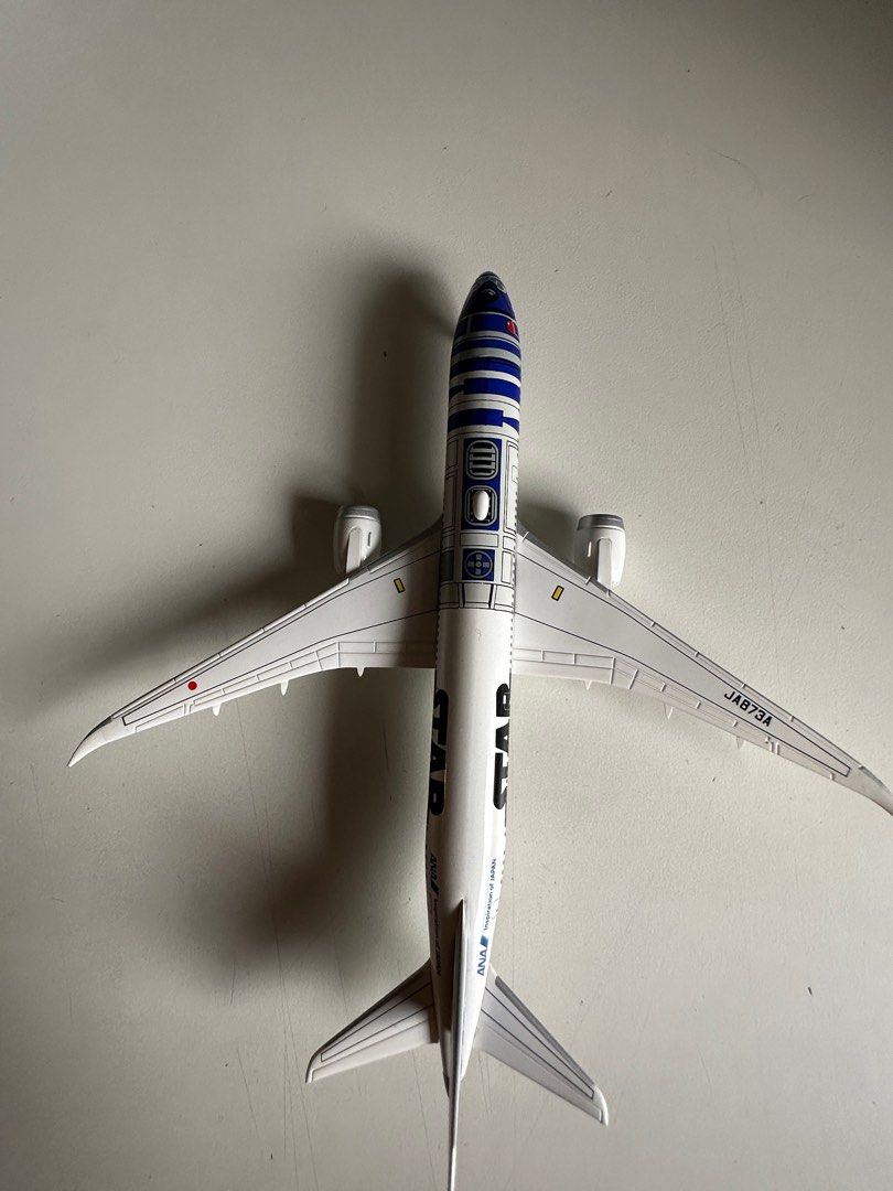 Super Rare ANA 1:400 Boeing 787 Dreamliner, Hobbies & Toys, Toys ...