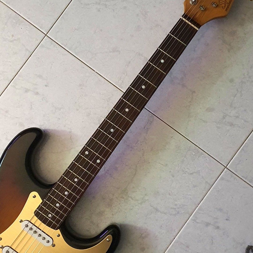 SX Stratocaster Electric Guitar with Squier Bullet Electronics ...