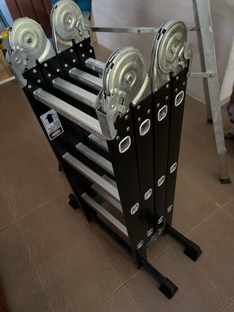 tangga lipat 12kaki, Furniture & Home Living, Home Improvement ...