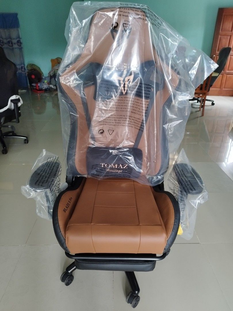 Tomaz Blaze X Pro Gaming Chair Brown / Kerusi Gaming Blaze X Pro Brown ...
