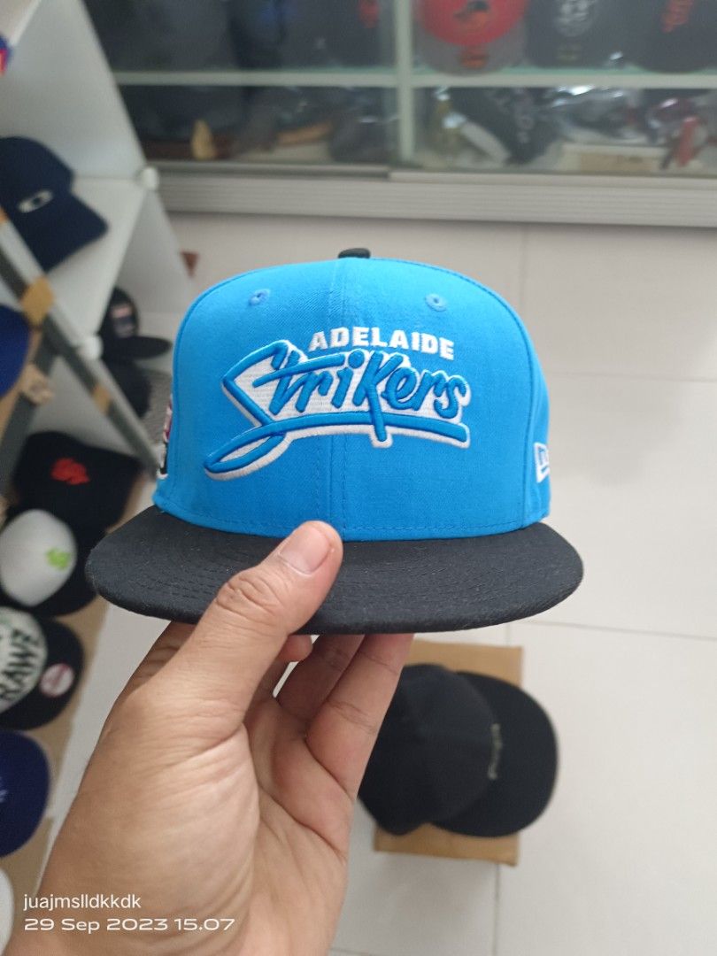 Topi new era x kfc, Fesyen Pria, Aksesoris, Topi di Carousell