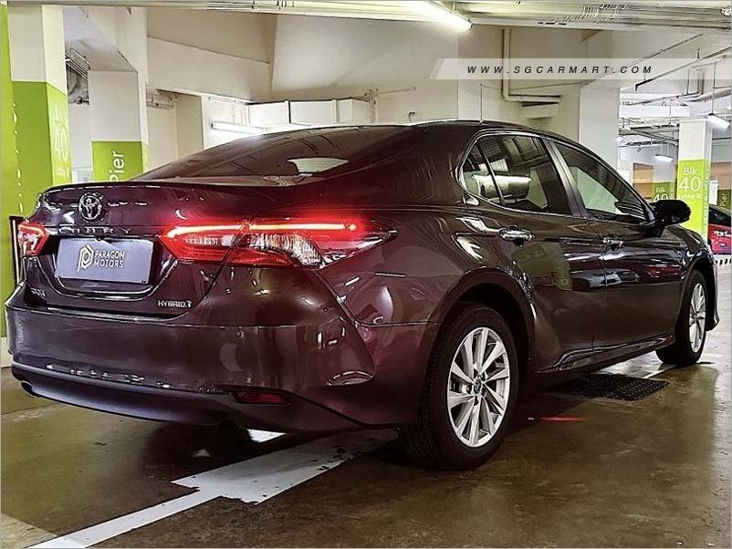 Toyota Camry Hybrid 2.5A Standard Auto, Cars, Used Cars on Carousell
