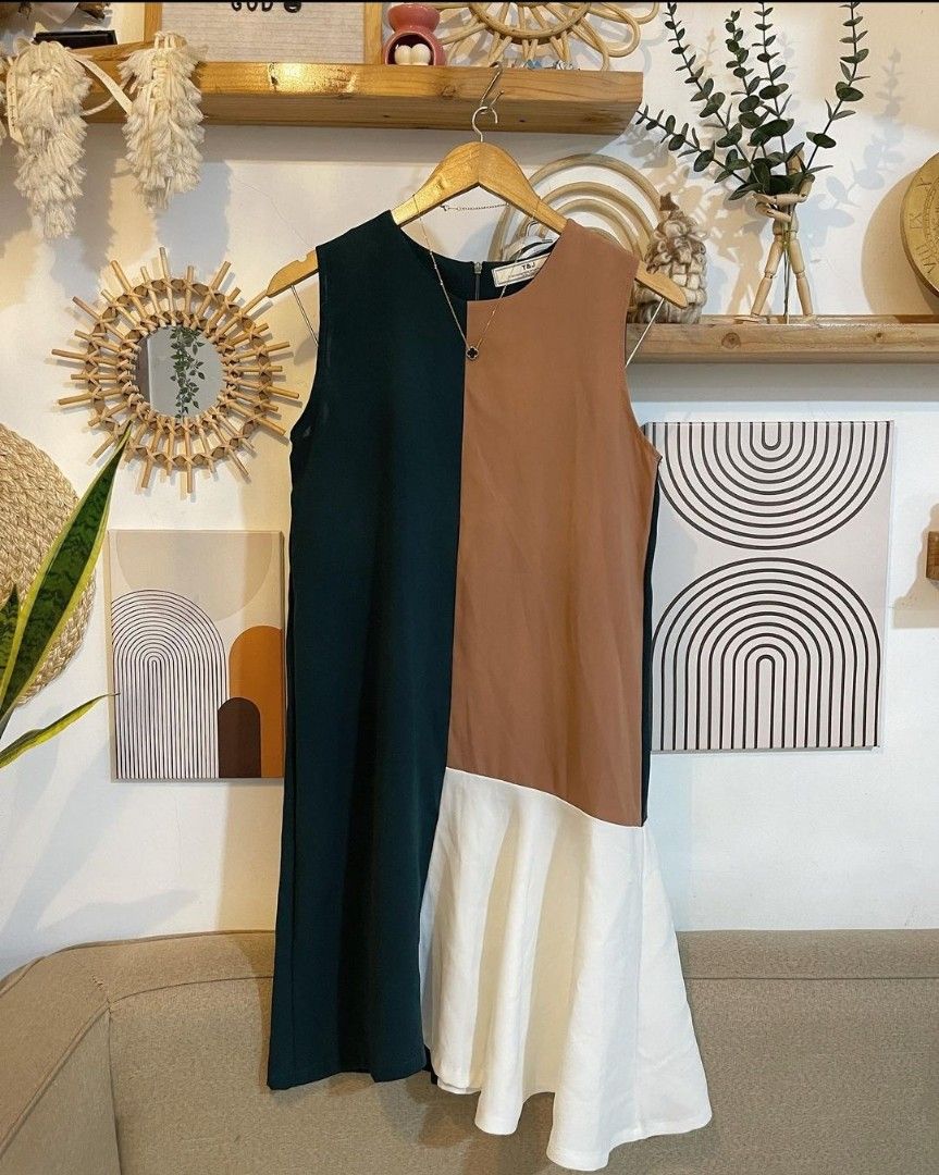 Tricolor Dress, Women's Fashion, Dresses & Sets, Dresses on Carousell
