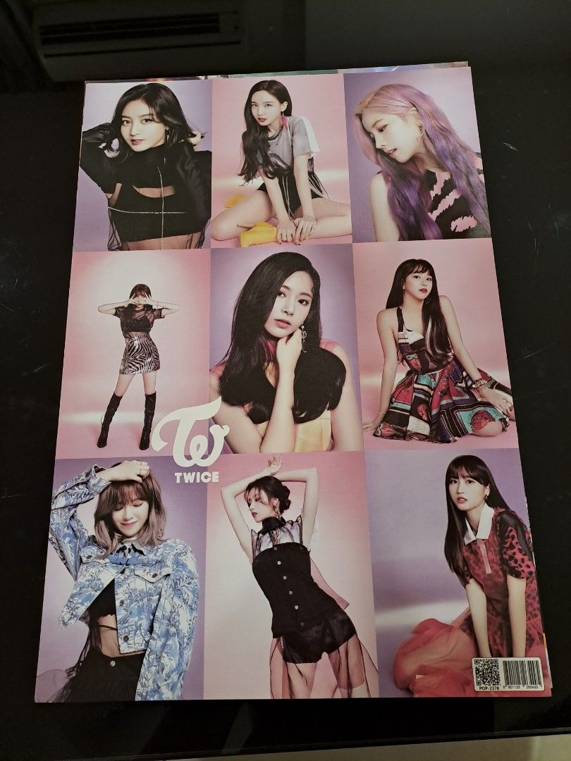 Twice poster (nayeon Jeongyeon Momo Sana Jihyo Mina Dahyun Chaeyoung Tzuyu), Hobbies & Toys ...