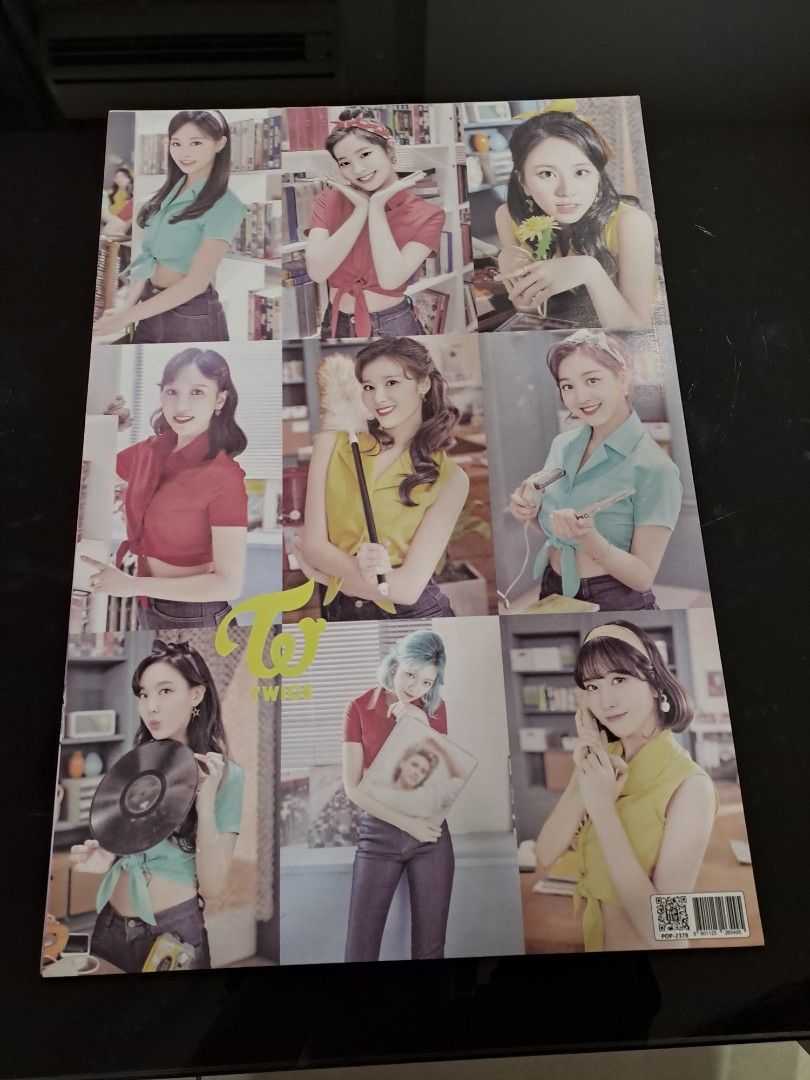 Twice poster (nayeon Jeongyeon Momo Sana Jihyo Mina Dahyun Chaeyoung Tzuyu), Hobbies & Toys ...