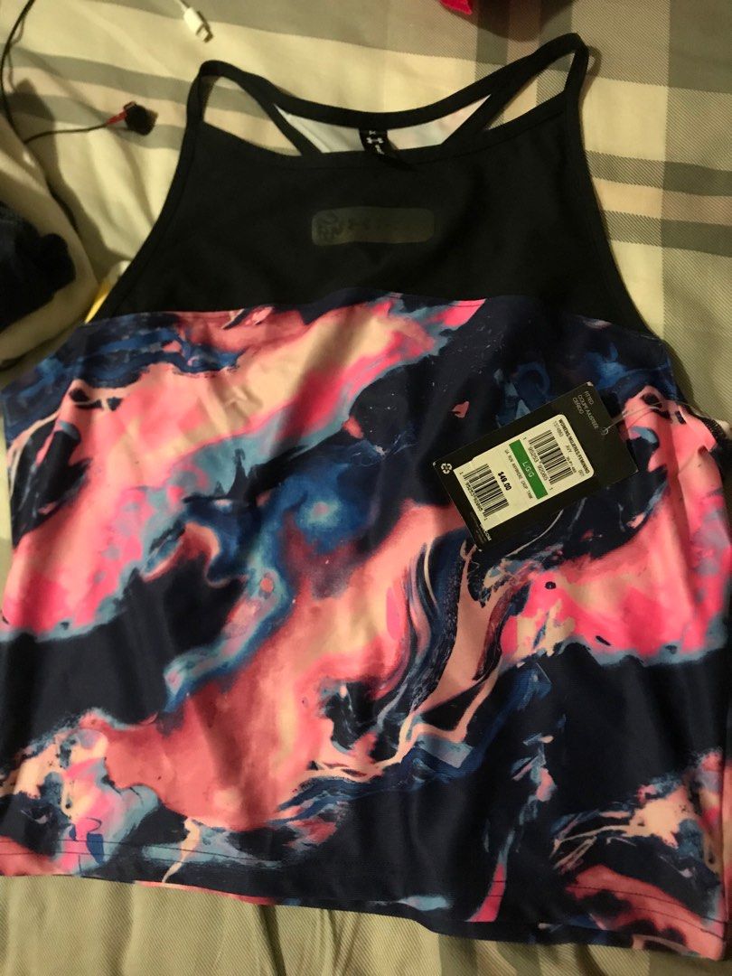 Under armor Run Crop tank, Women's Fashion, Tops, Sleeveless on Carousell