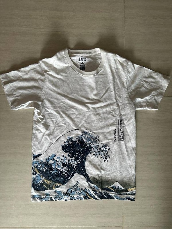 Uniqlo Great Wave Tee, Men's Fashion, Tops & Sets, Tshirts & Polo ...