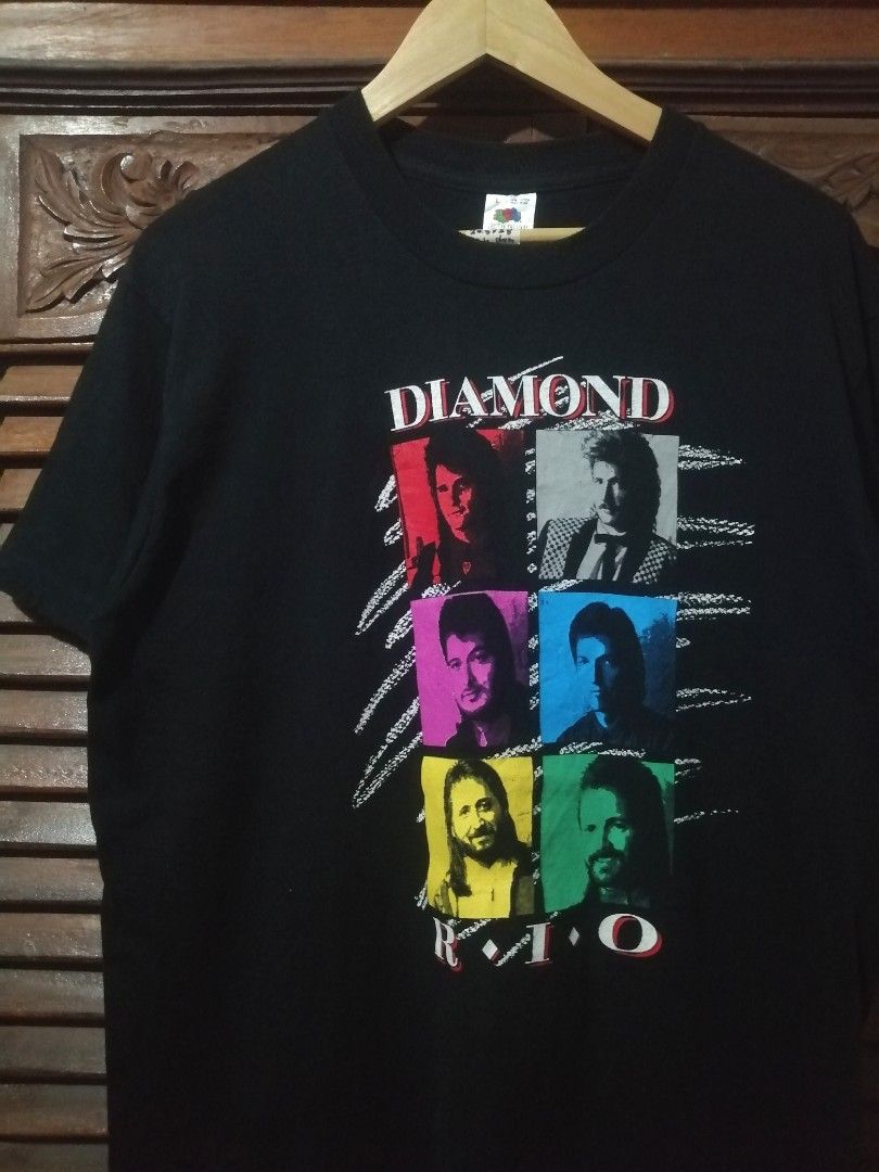 Vintage 90's diamond rio, Men's Fashion, Tops & Sets, Tshirts & Polo ...