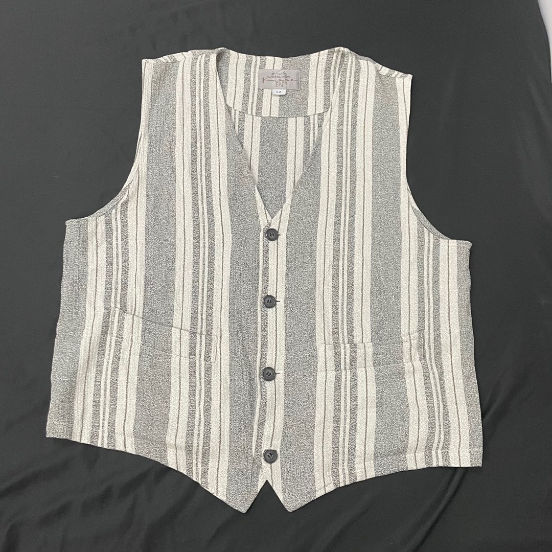 Y2K OVERSIZED VEST, Women's Fashion, Tops, Sleeveless on Carousell