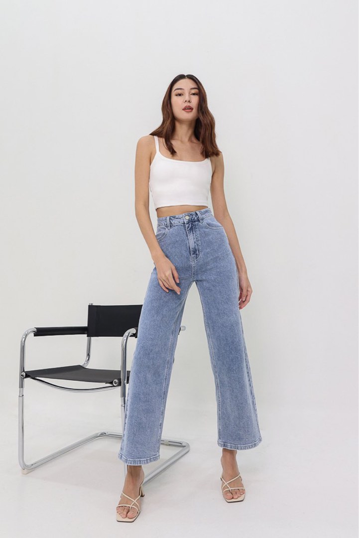 24/7 STRAIGHT LEG DENIM JEANS - REGULAR (LIGHT WASHED), Women's Fashion ...