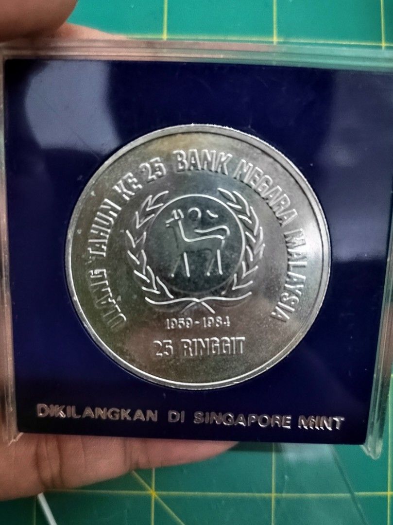 25 ringgit silver coin, ulang tahun ke 25 bank negara malaysia, Hobbies & Toys, Collectibles ...