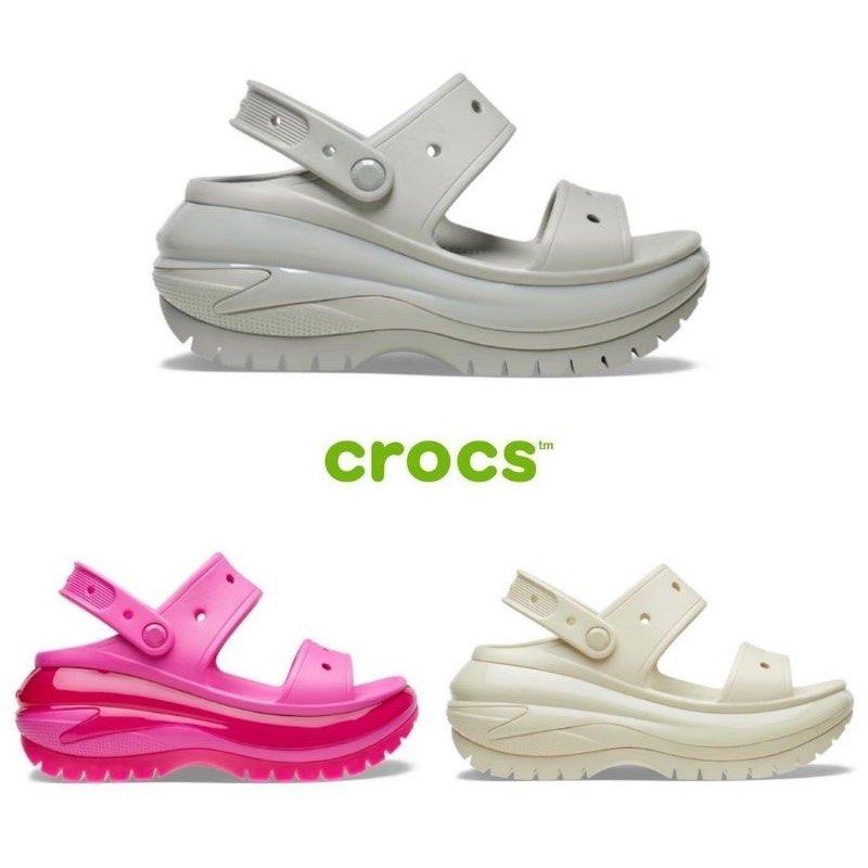 (7 Warna) Crocs Mega Crush Slide Sandal, Fesyen Wanita, Sepatu di Carousell