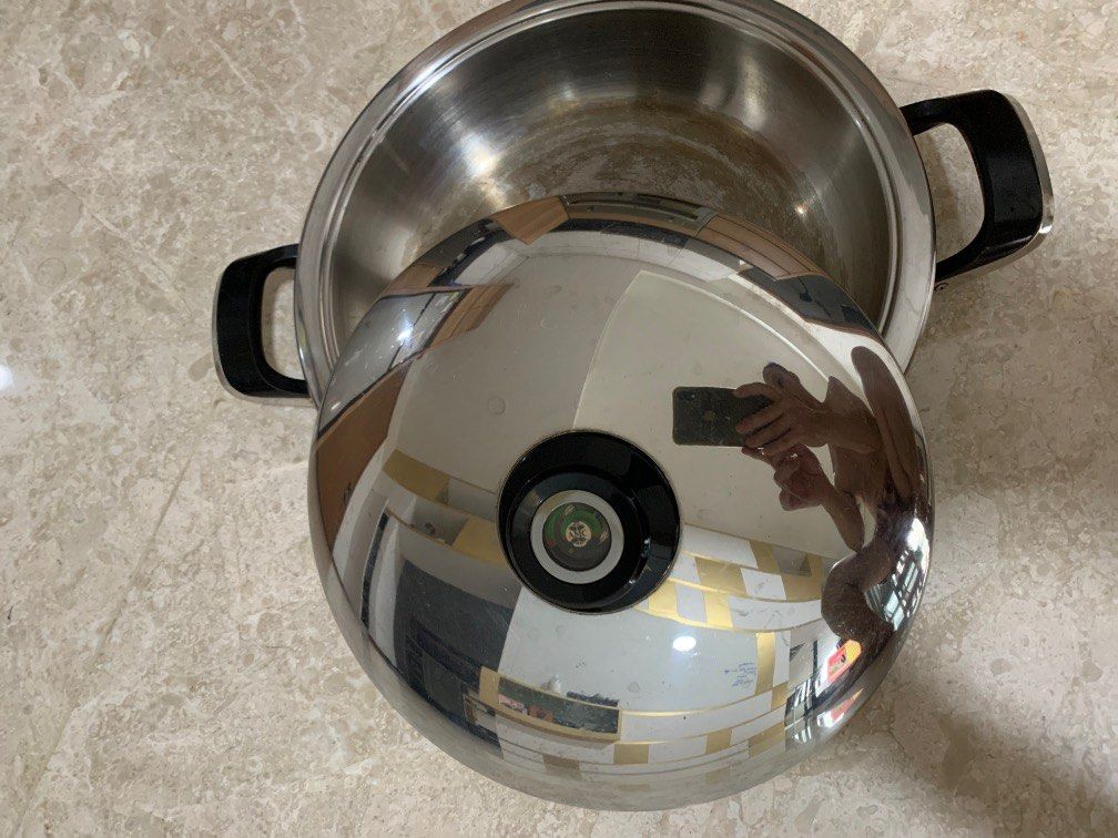 AMC Pots and pan full set, Furniture & Home Living, Kitchenware ...