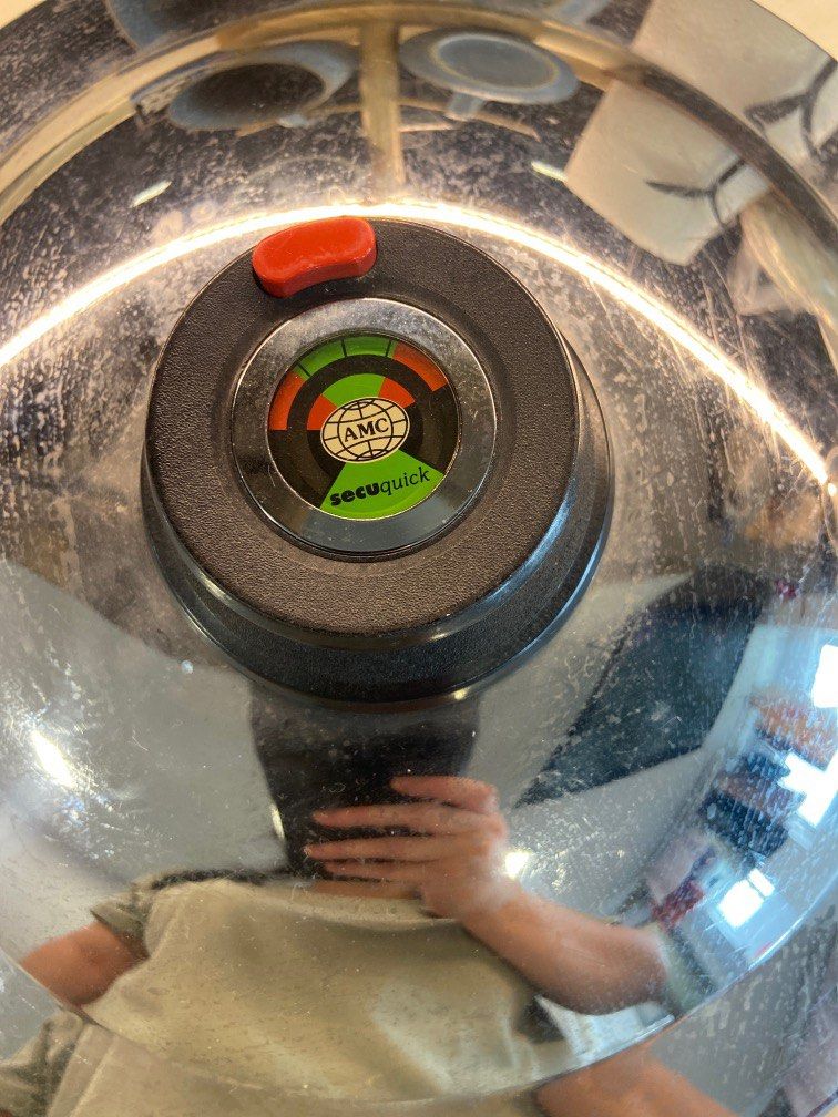 AMC SECUQUICK LID - 30cm Used, Furniture & Home Living, Kitchenware ...