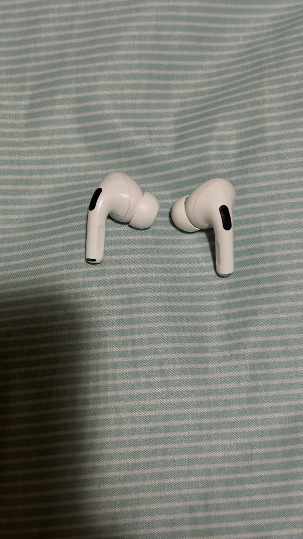 Apple AirPods Pro Ear Buds Only, Audio, Earphones on Carousell