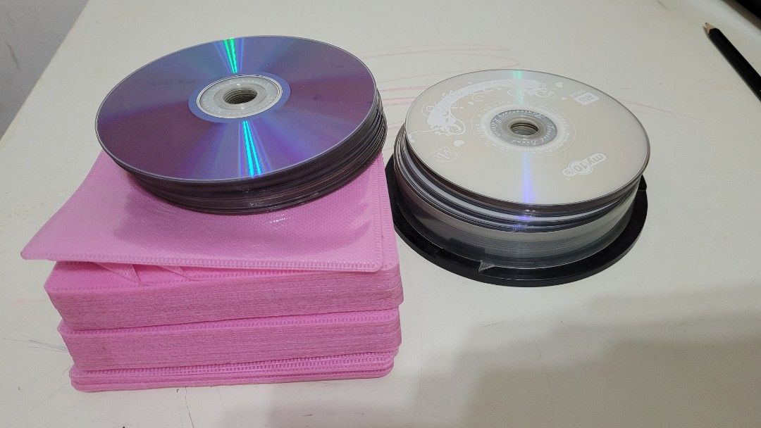 Blank DVD and Cover, Hobbies & Toys, Music & Media, CDs & DVDs on Carousell
