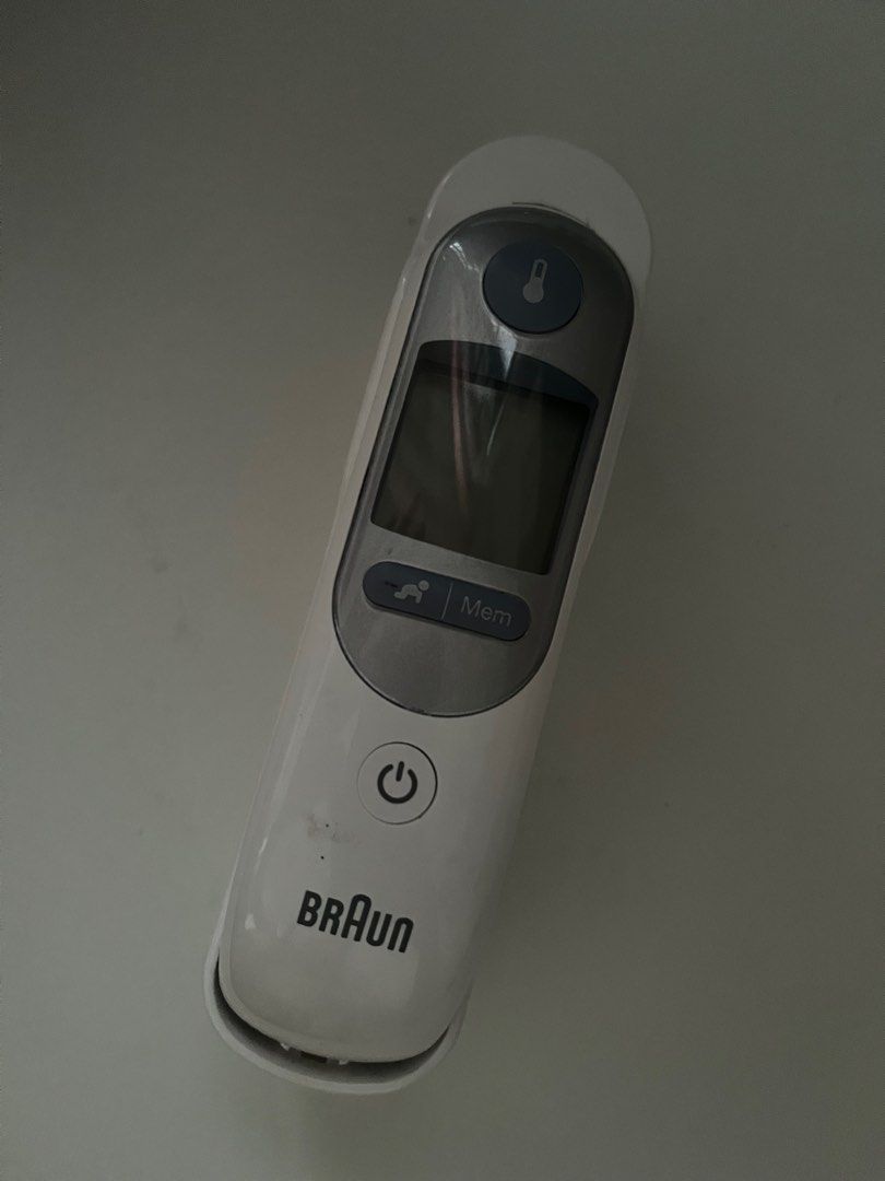 Braun baby ear thermometer, Babies & Kids, Baby Monitors on Carousell