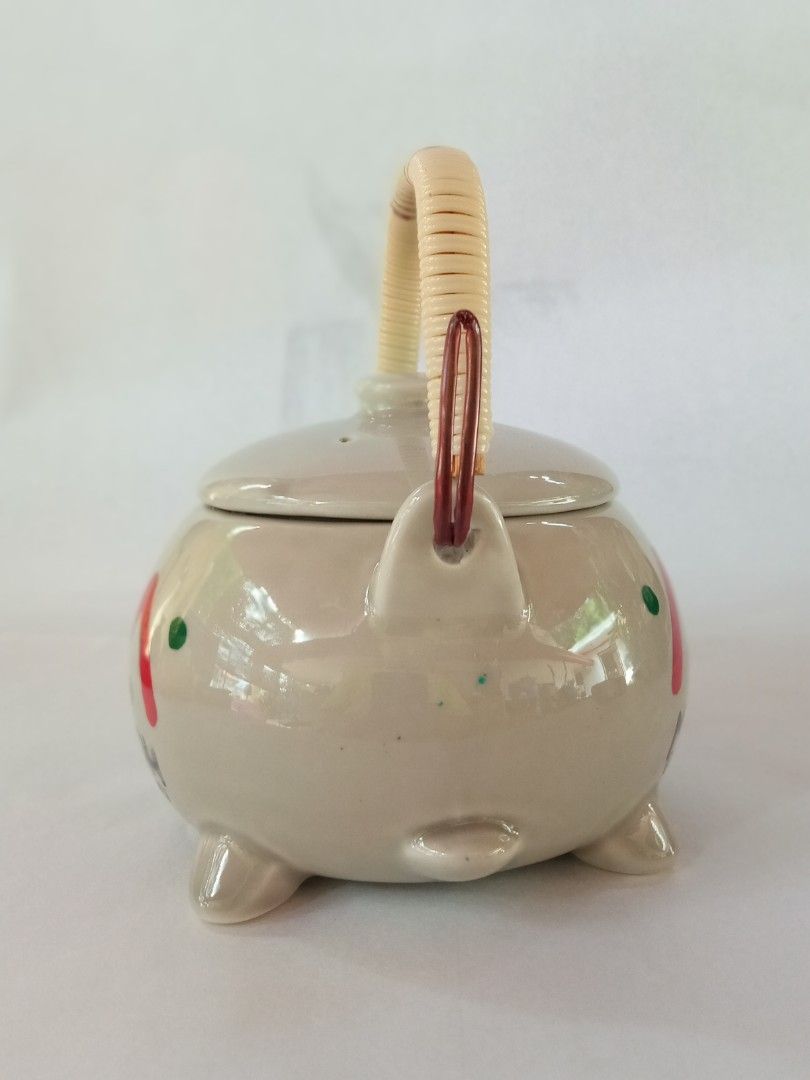 Character teapot, Furniture & Home Living, Kitchenware & Tableware ...