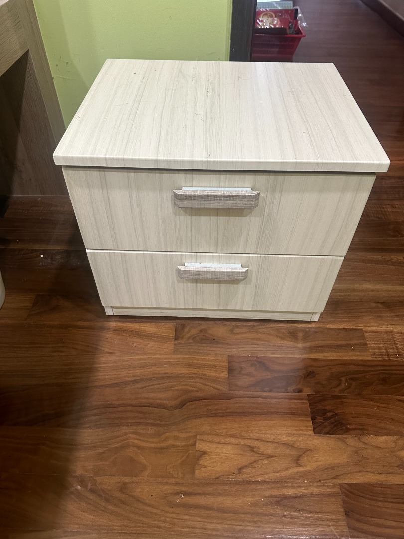 CHEAP AND NICE SIDE TABLE, Furniture & Home Living, Furniture, Shelves ...