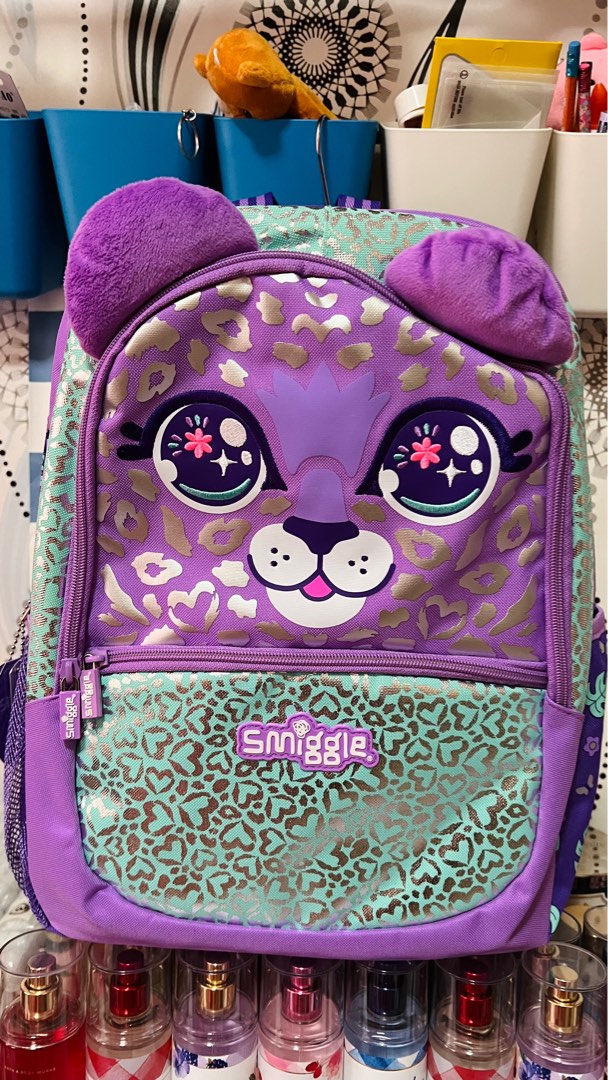 Classic Backpack Smiggle, Babies & Kids, Babies & Kids Fashion on Carousell