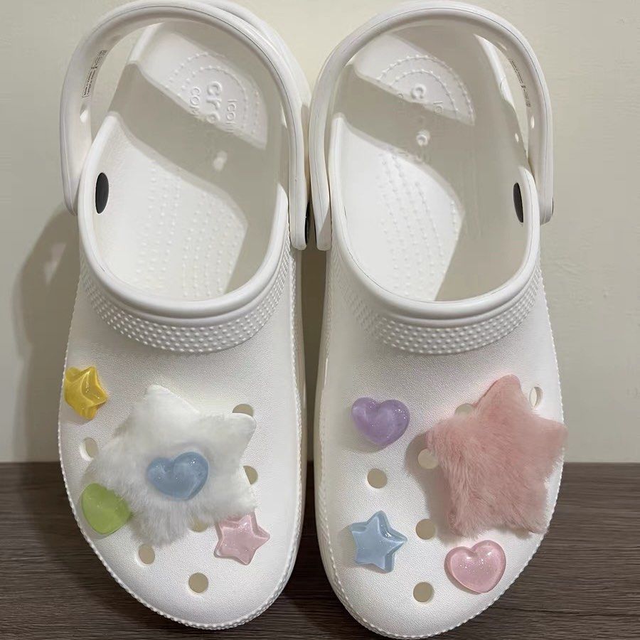 Croc hole sandals pin, Women's Fashion, Muslimah Fashion, Accessories ...