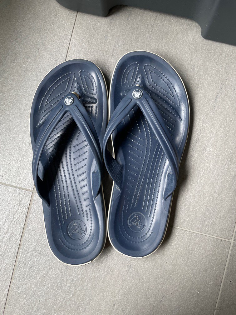 Crocs slippers, Men's Fashion, Footwear, Flipflops and Slides on Carousell