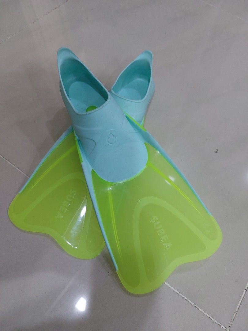 Decathlon kids fin subsea 500, Sports Equipment, Other Sports Equipment ...