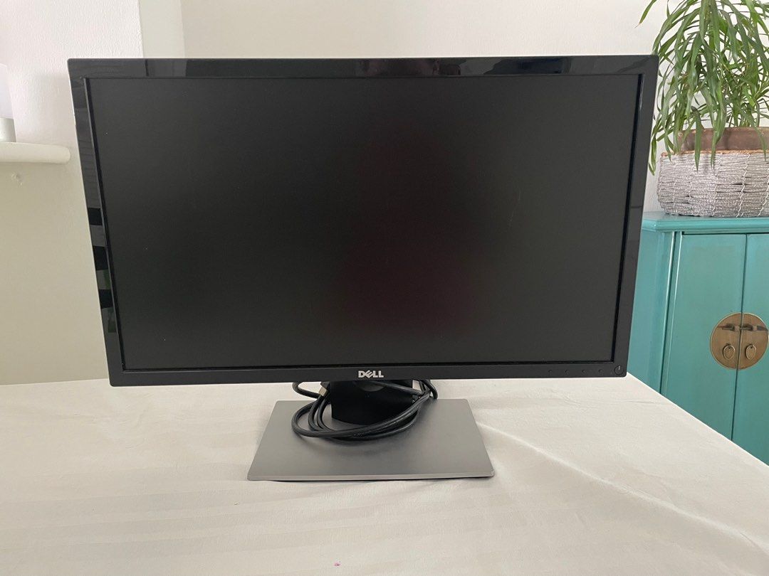 Dell monitor 23.6 inches se2417hgx, Computers & Tech, Parts ...
